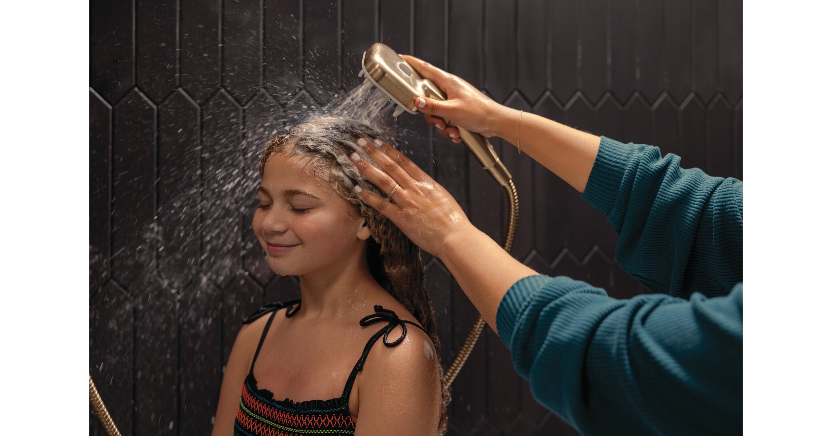 Delta Faucet Debuts the VersaCurl™ Detangling Shower Tool, Transforming ...