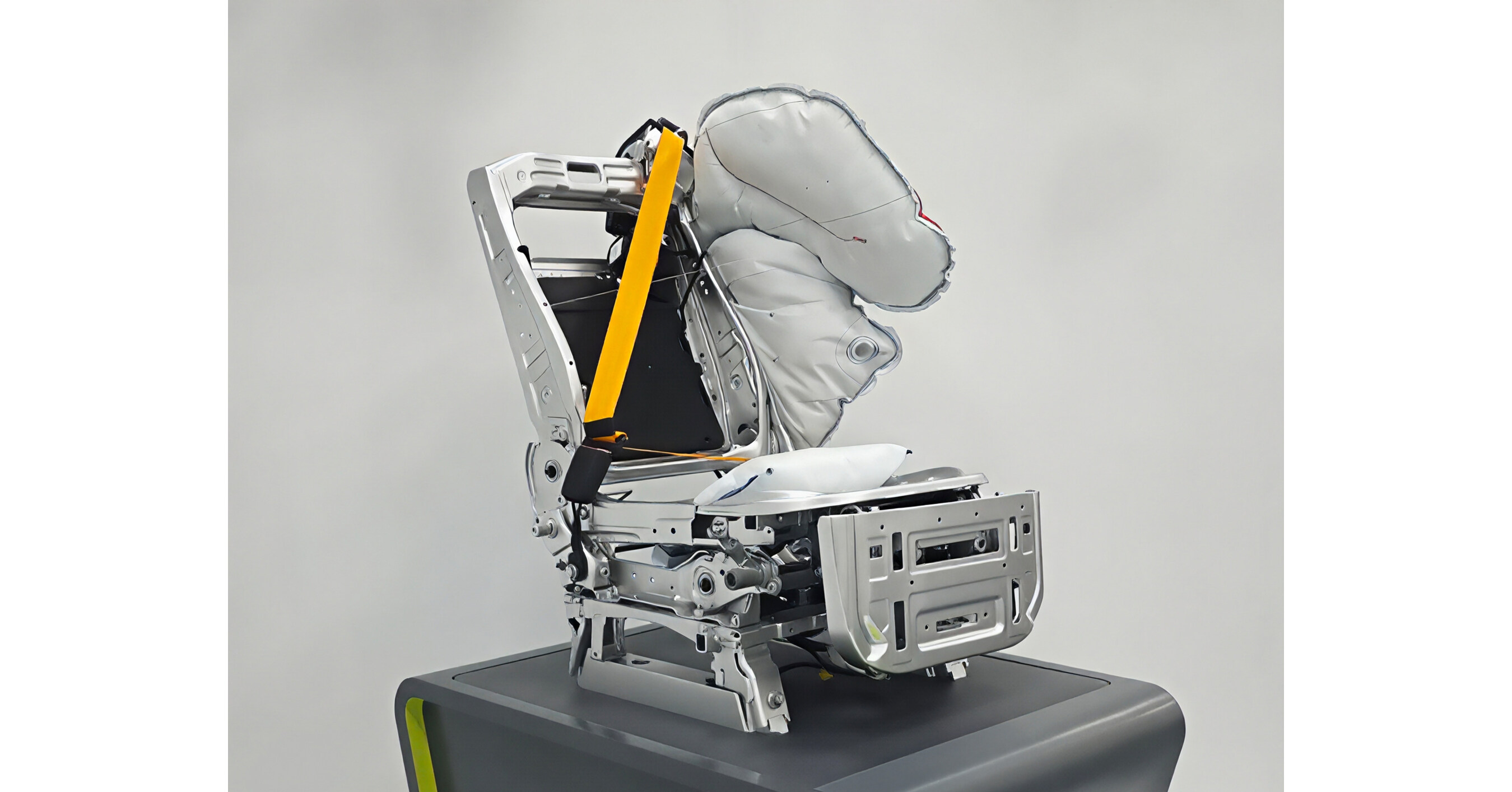 Adient and Autoliv Unveil Breakthrough in Dynamic Seat Safety Solutions