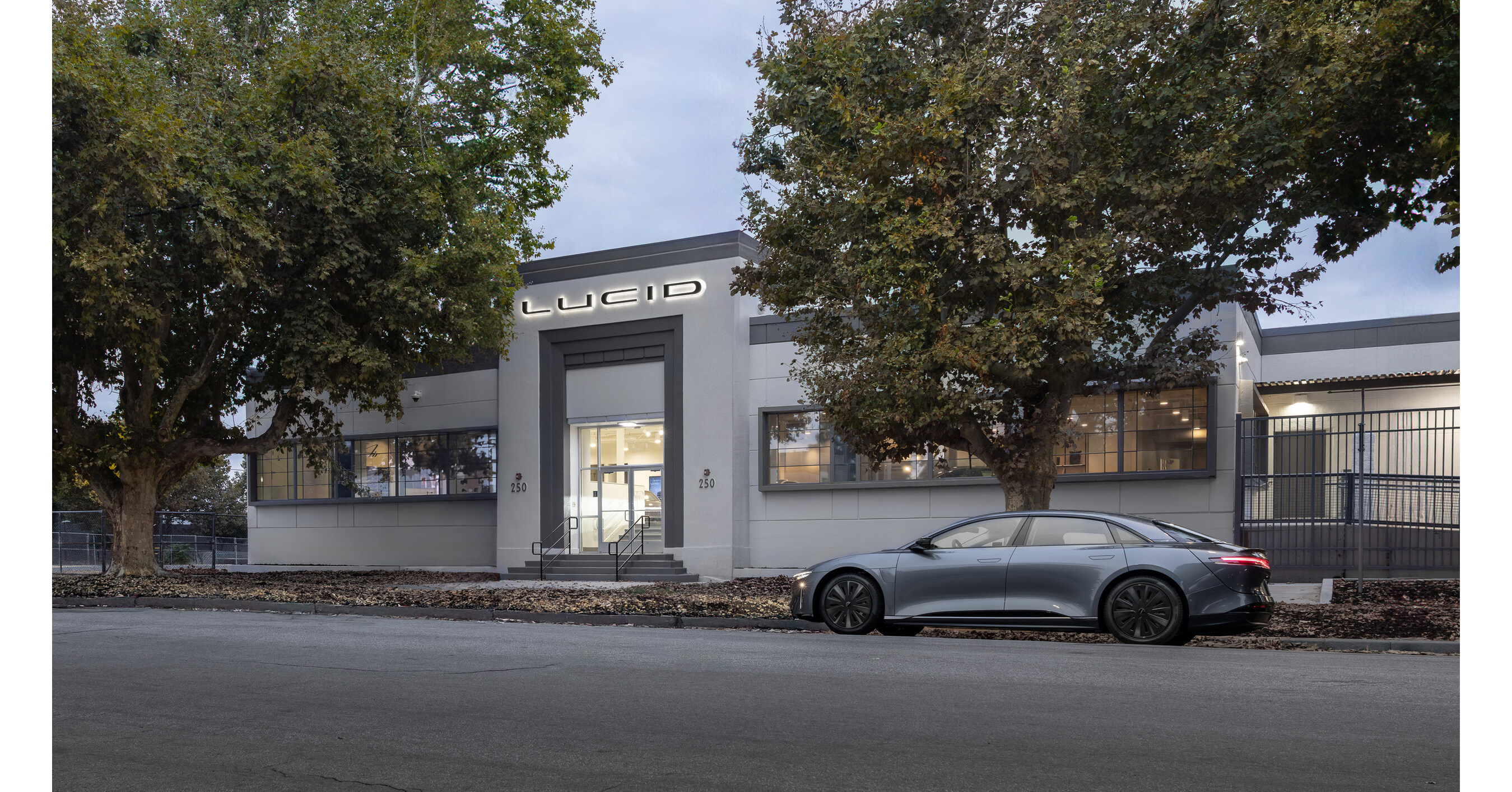 Lucid Expands Footprint in California with New Sales and Service ...