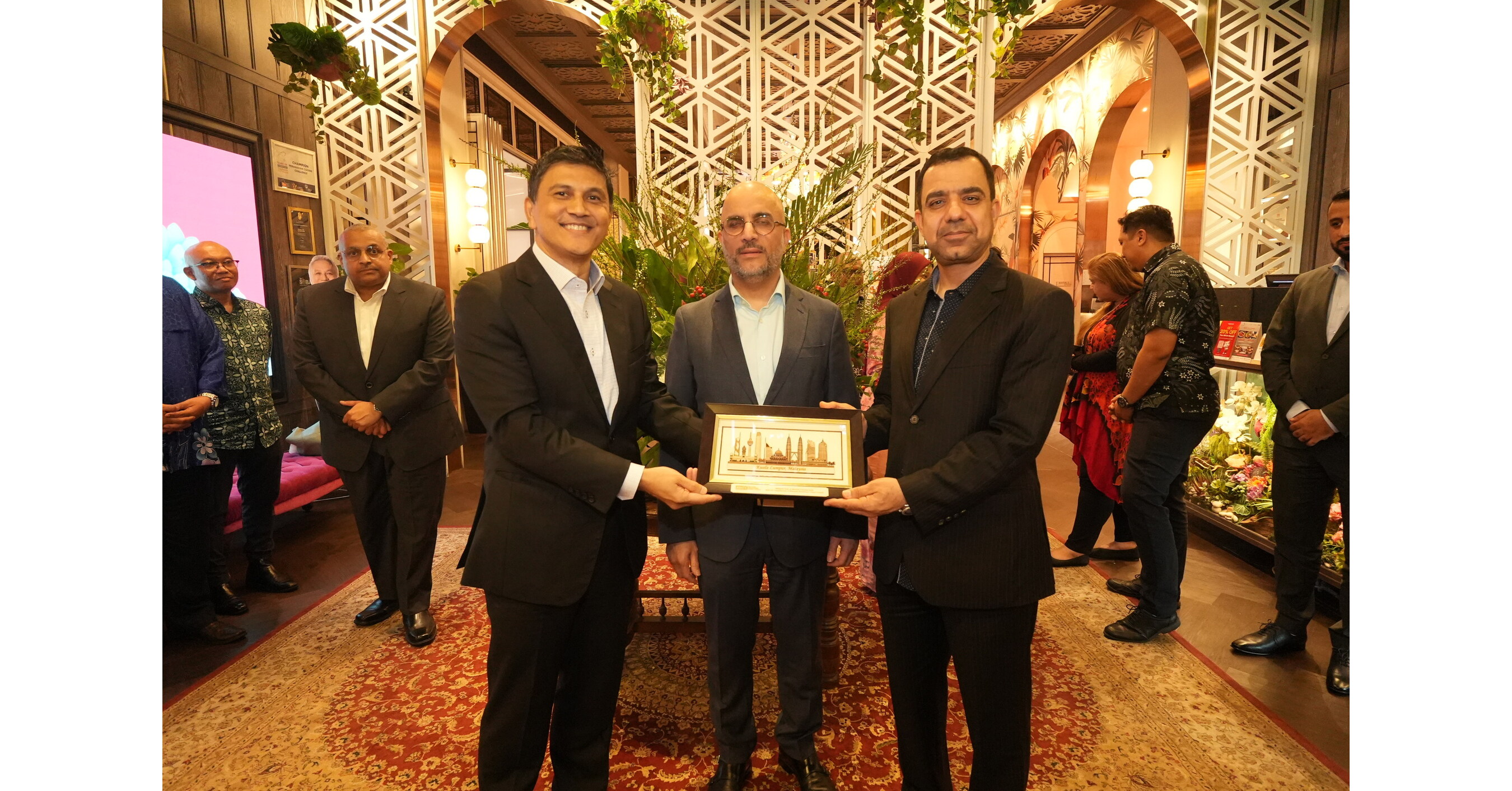 MHTC WELCOMES ROYAL OMAN POLICE TO ENHANCE GOVERNMENT-TO-GOVERNMENT ...