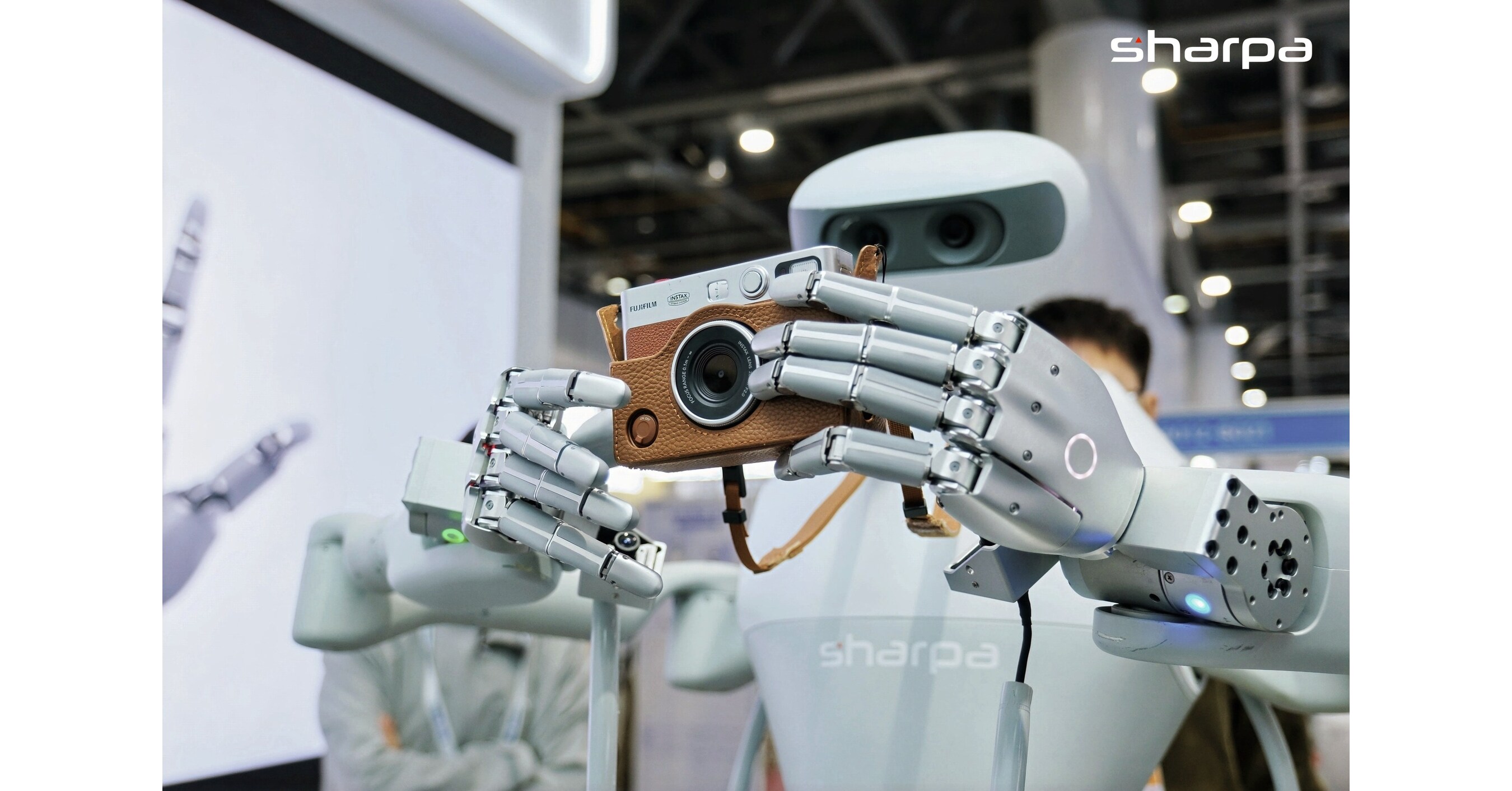 Singapore's Sharpa Wins CES 2026 Innovation Award for Groundbreak AI ...