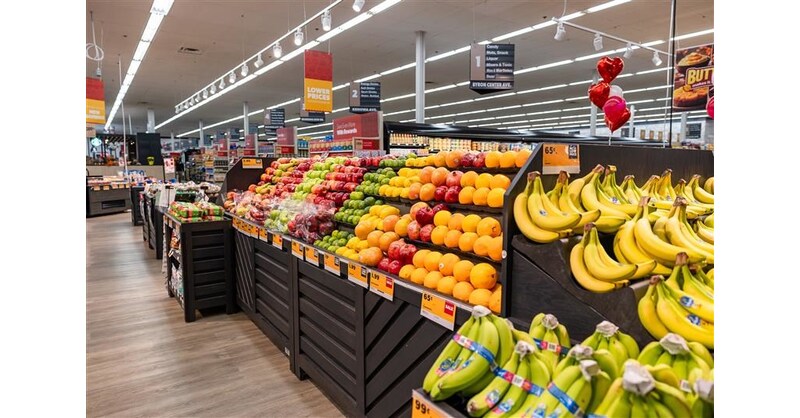 SpartanNash Celebrates Byron Center Family Fare Remodel with Backyard Bash