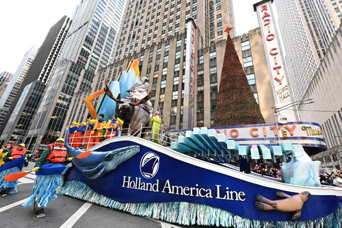 Holland America Line Cruised Through the 99th Macy's Thanksgiving Day ...