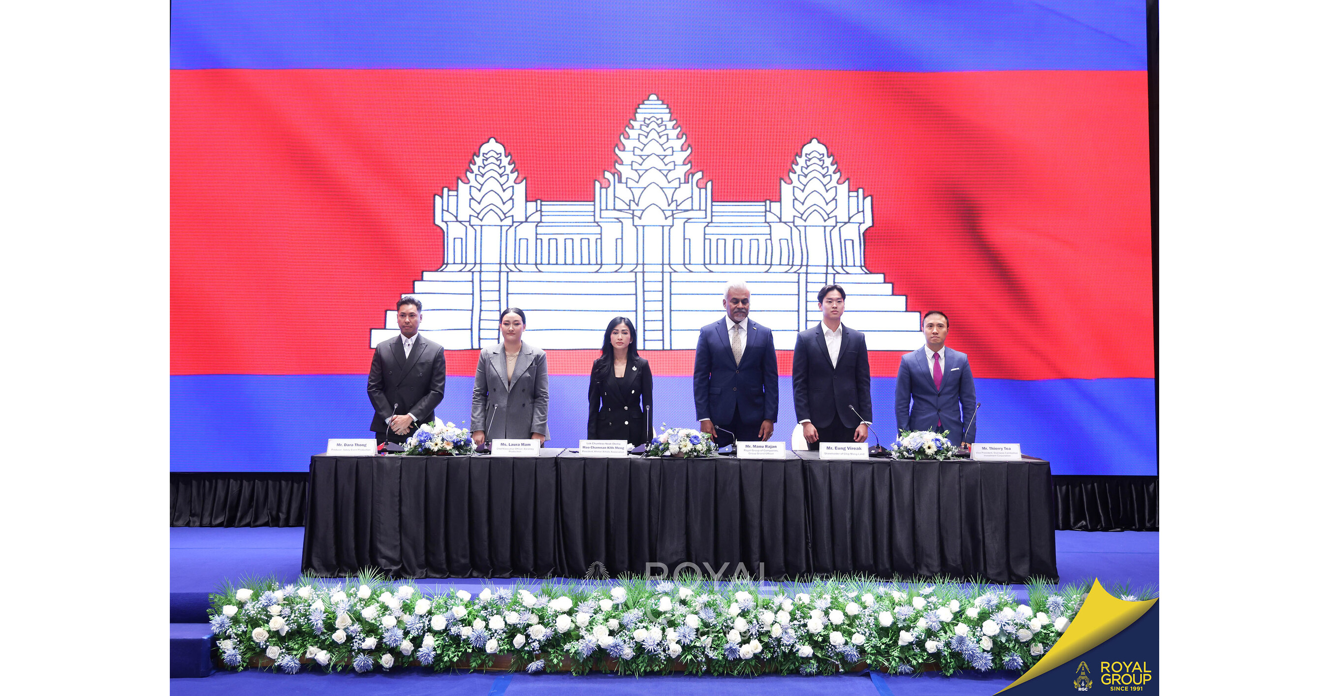 Le Royal Group célèbre le succès du concert "Rise for Khmer" et ...