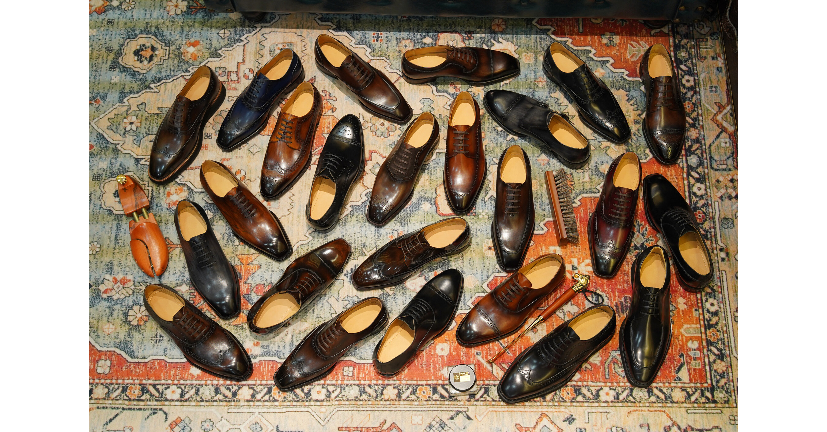 Hengxin Shoes Unveils Full Christmas Inventory: Over 20,000 Pairs Ready ...