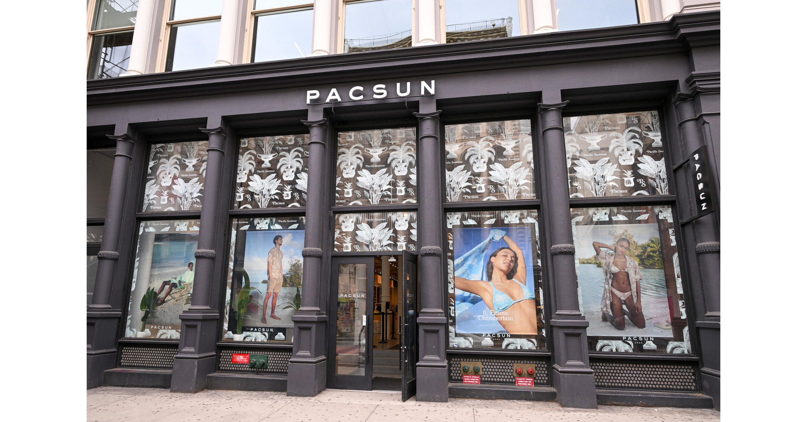 Pacsun Expands Globally: Announces First U.S. Store Count Increase in ...