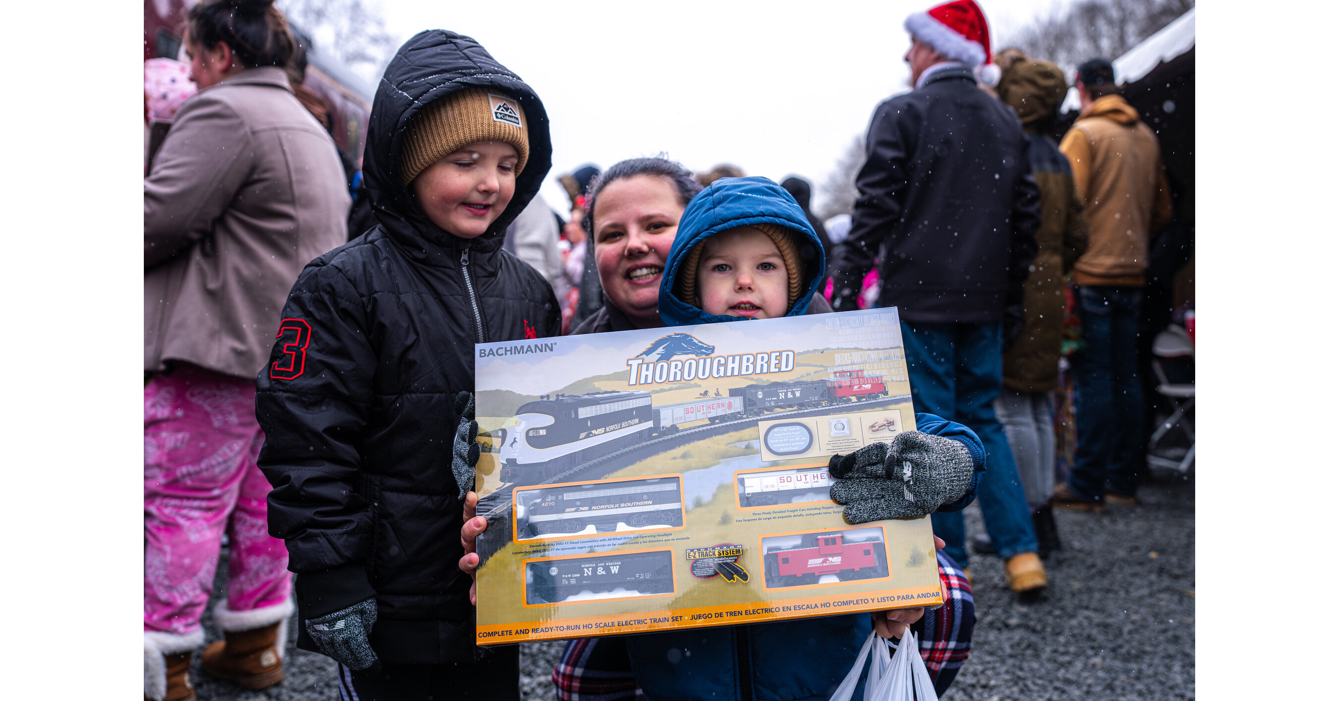 Norfolk Southern surpasses $18 million in donations for third straight year