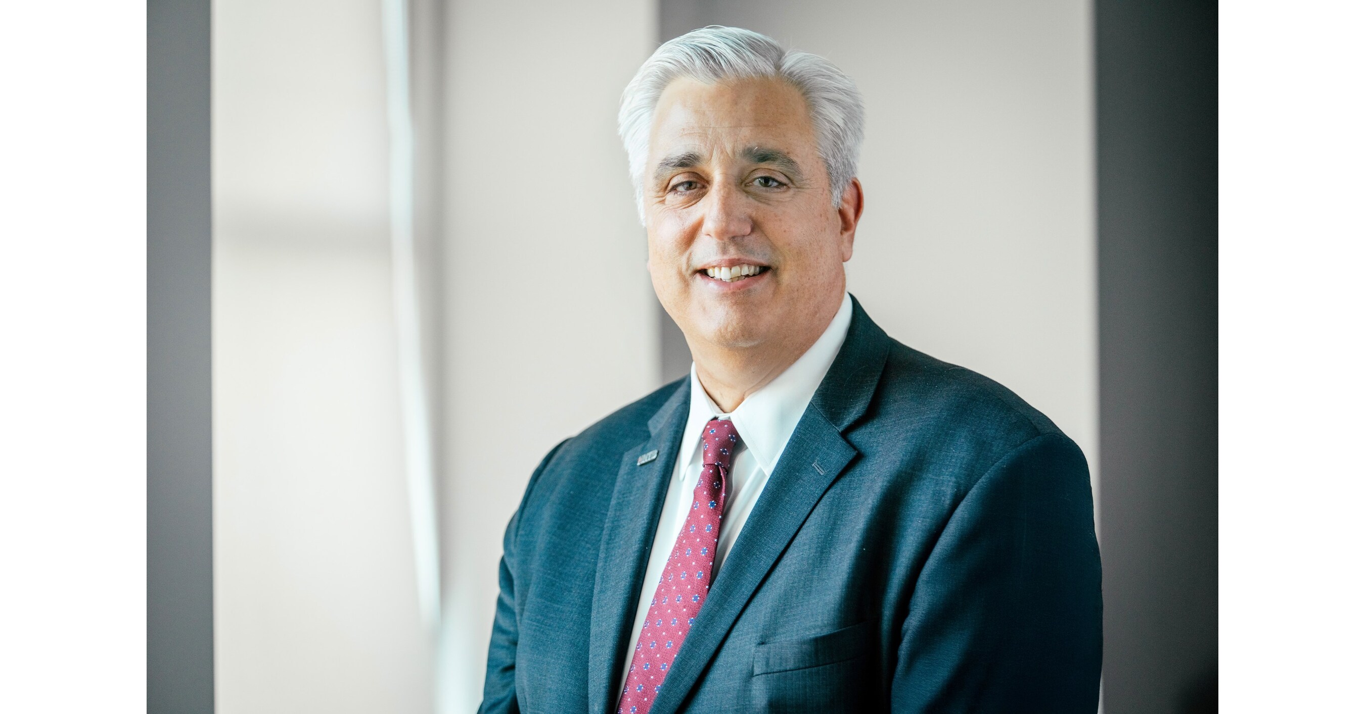 Michael Mangione named HNTB's New York office leader