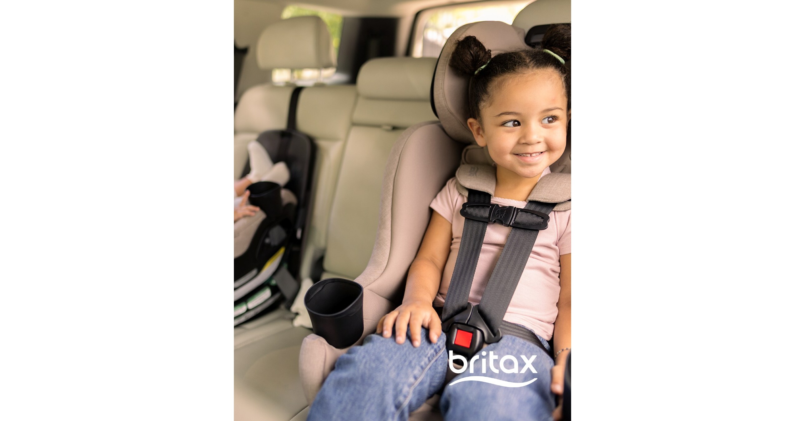 BRITAX® AMERICAS DEBUTS FIRST ROTATING CAR SEAT AT CHICAGO AUTO SHOW