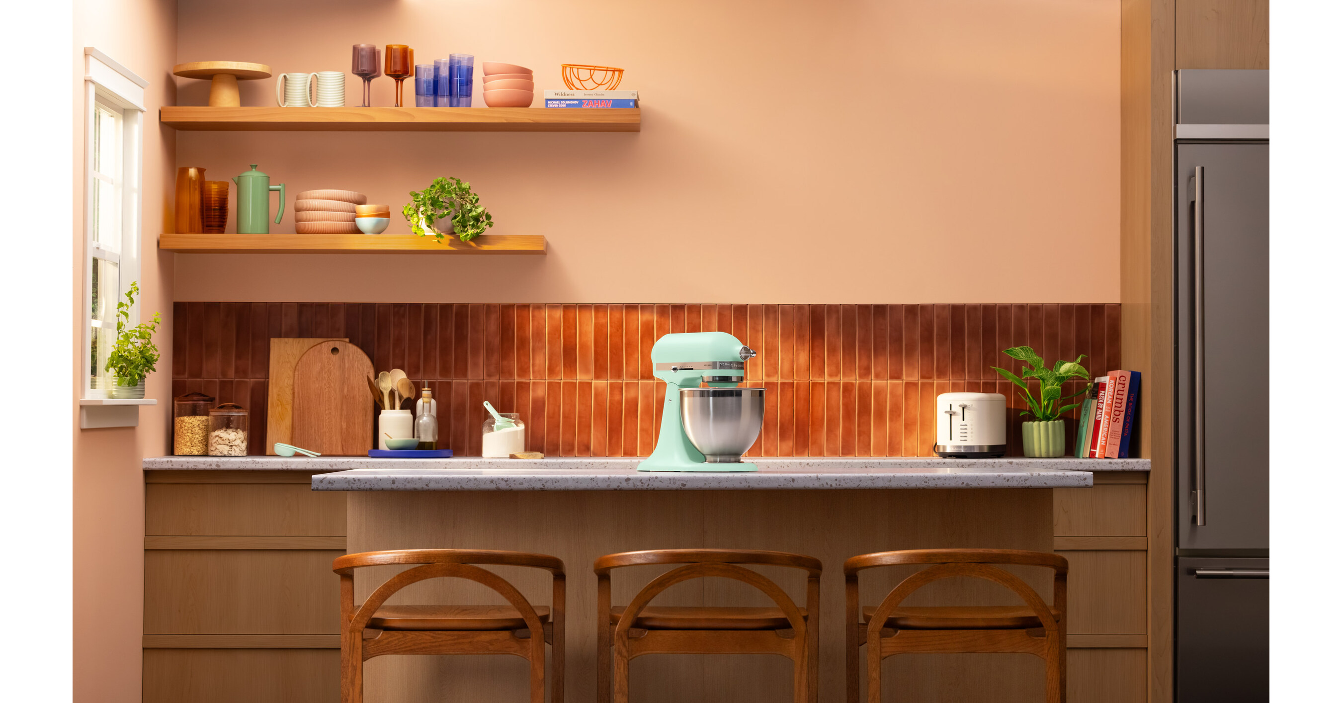 /C O R R E C T I O N -- KitchenAid/