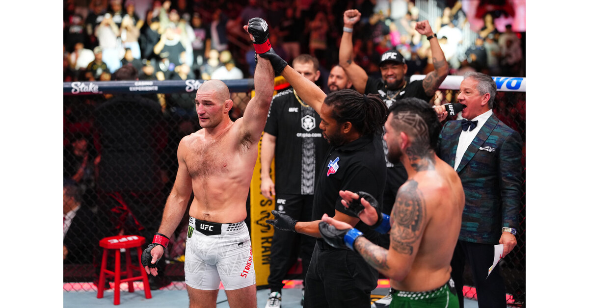 Monster Energy's Sean Strickland Knocks Out Anthony Hernandez at UFC ...