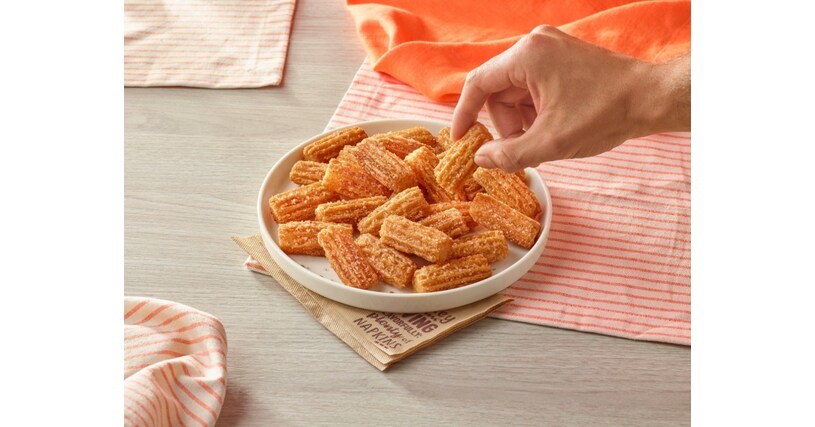 POLLO CAMPERO BRINGS BACK DELUXE CHICKEN SANDWICHES, LAUNCHES MINI CHURROS