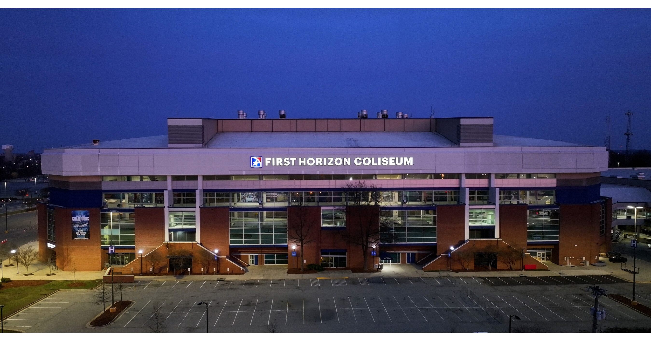 First Horizon Unveils Coliseum Signage and Exclusive Cardholder Entrance