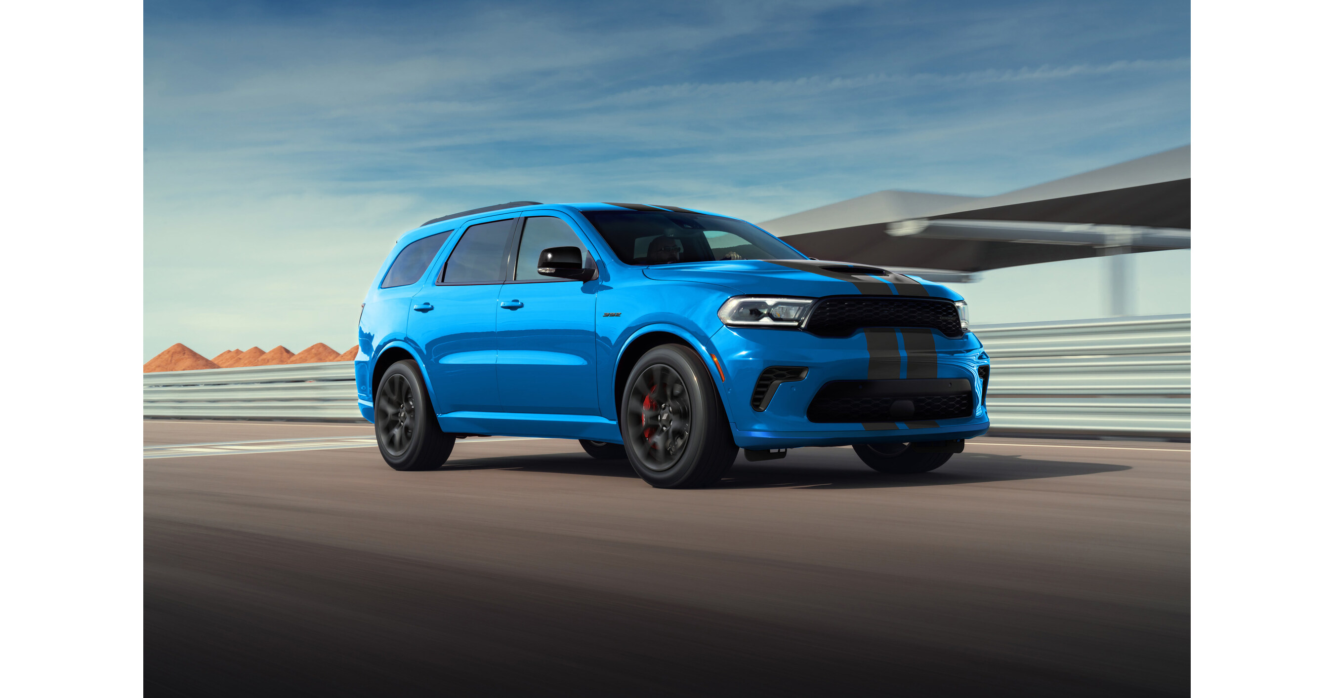 The 392 Roars Again: Dodge Brings Back the Legendary Durango R/T With ...
