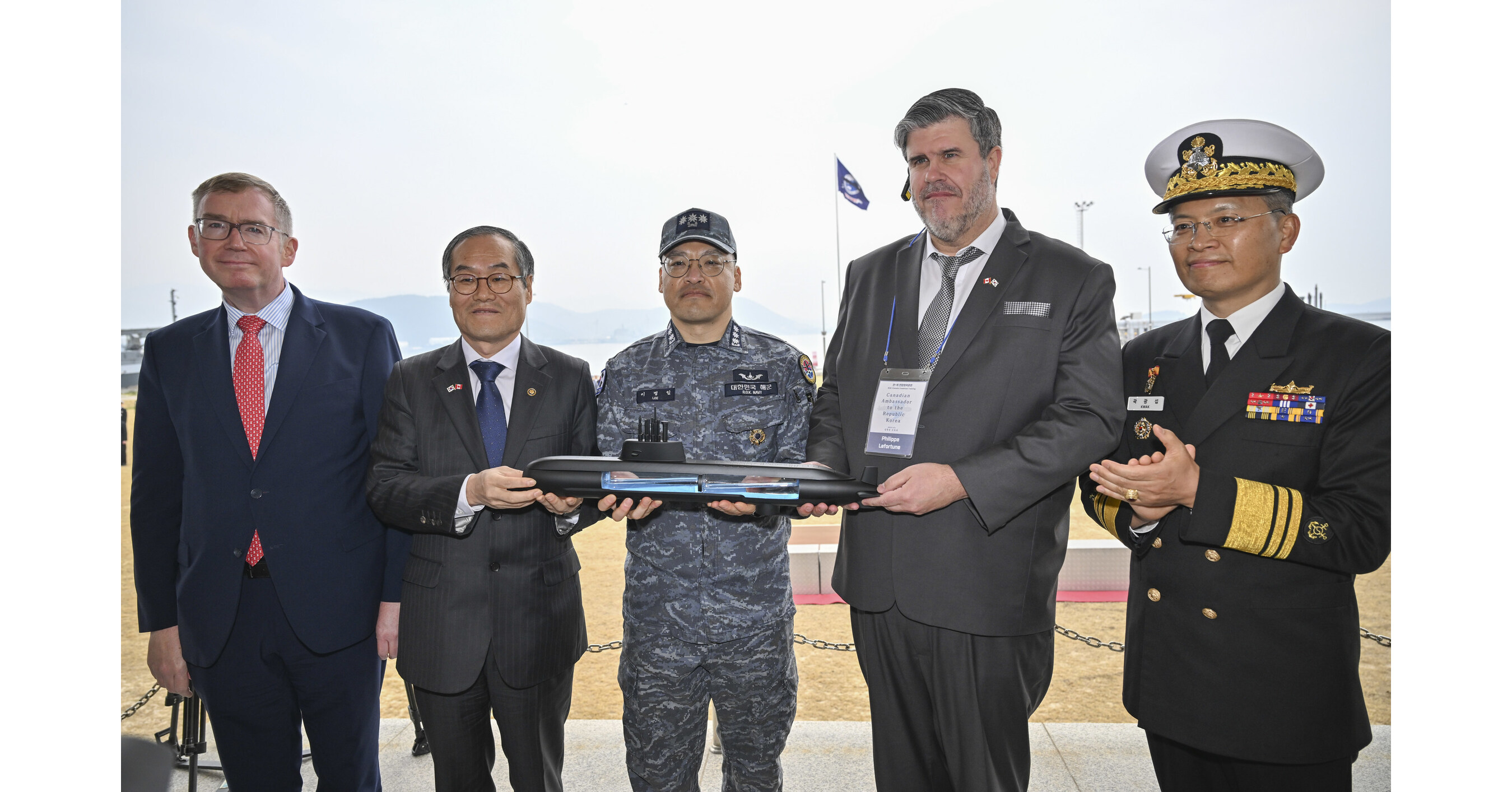 Korean-Built KSS-III Submarine Departs for Canada, Marking Pacific ...