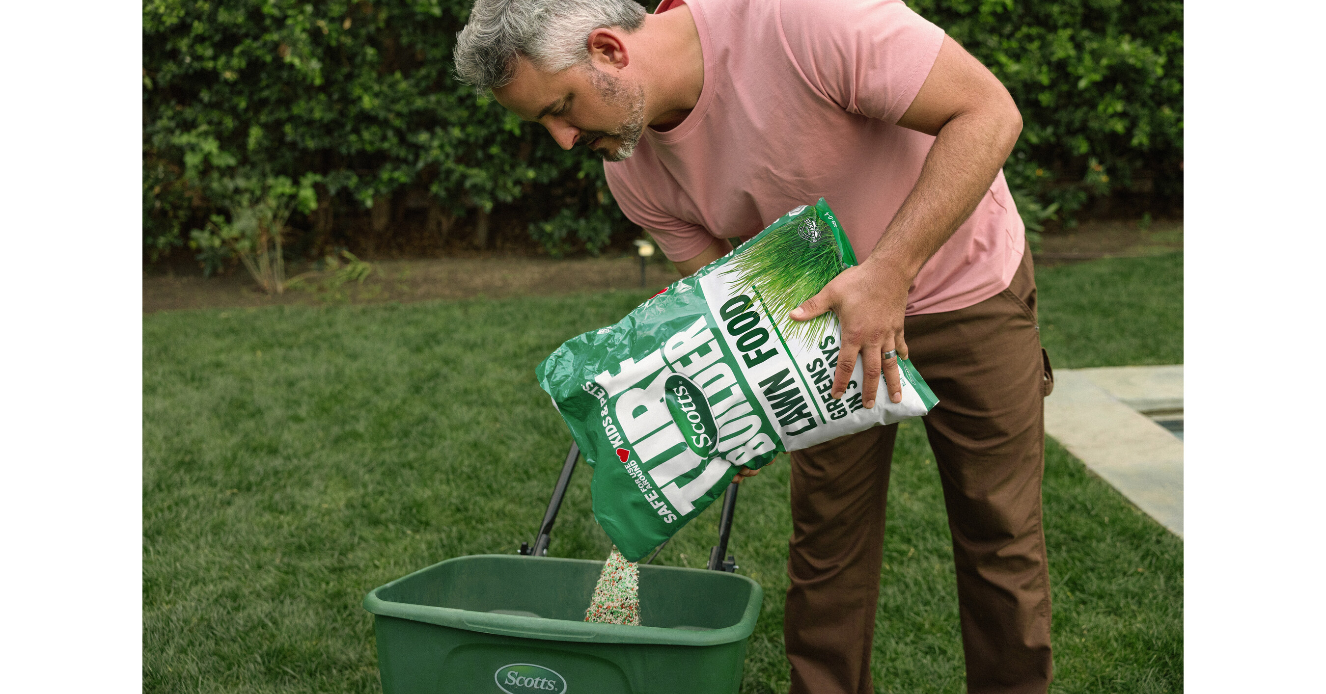 Scotts® Raises the Bar in Lawn Care with Innovative, Family-Safe Turf ...