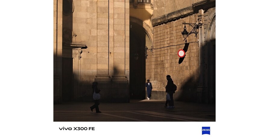 vivo Unveils X300 FE: Bringing ZEISS Super Telephoto Camera to a ...