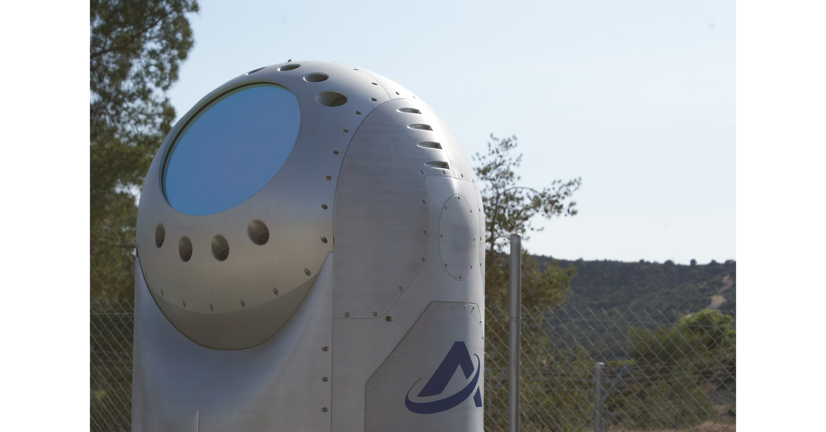 La plus petite station terrestre optique opérationnelle déployable au ...
