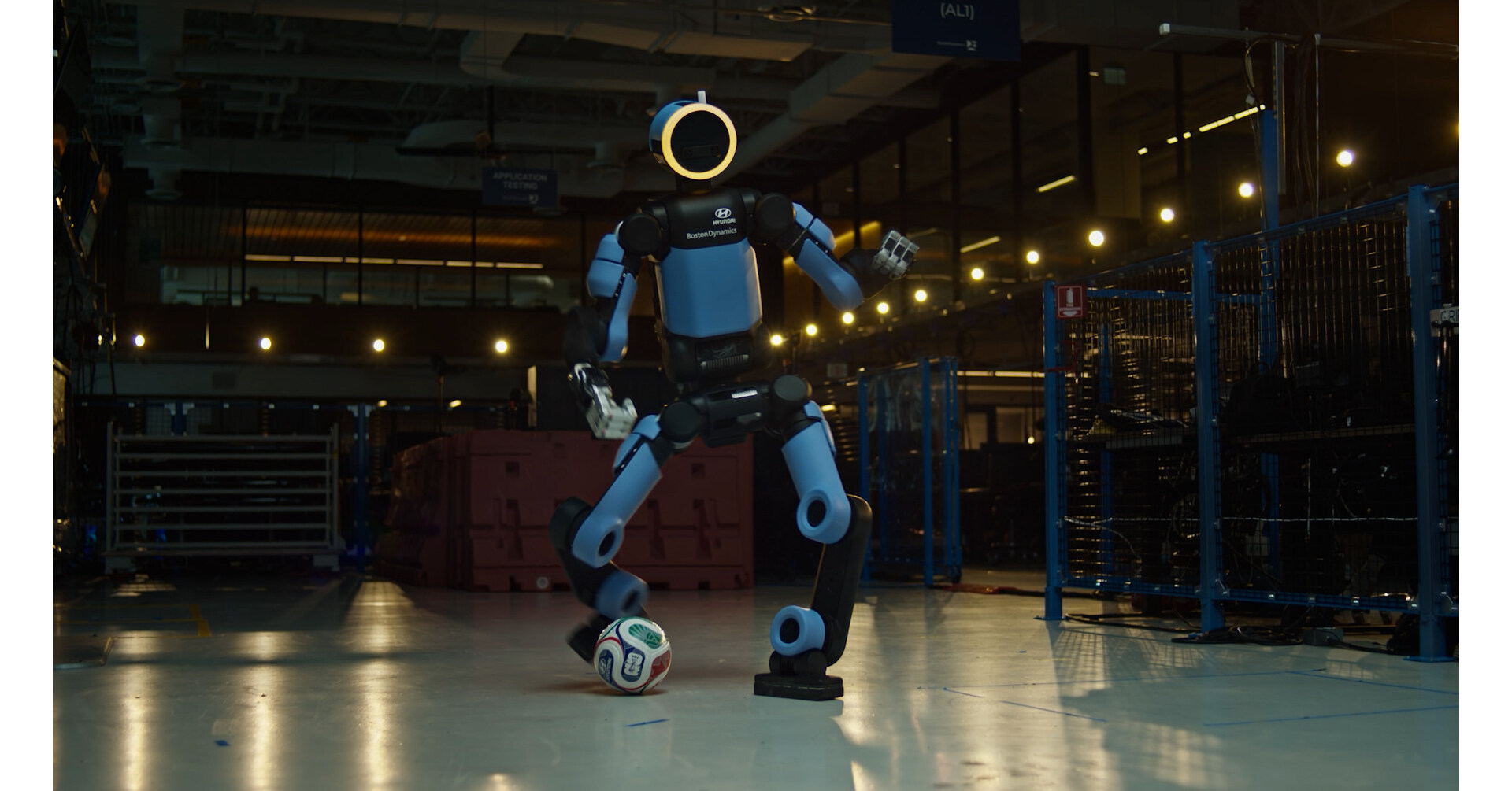 Hyundai Motor 推出由 Boston Dynamics Atlas 擔綱演出的「School of Football」宣傳活動 ...