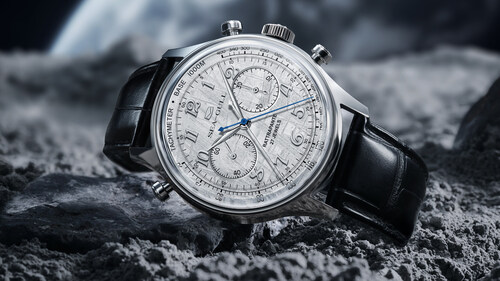A Kickstarter First: SEA-GULL Debuts Meteorite Rattrapante Chronograph ...