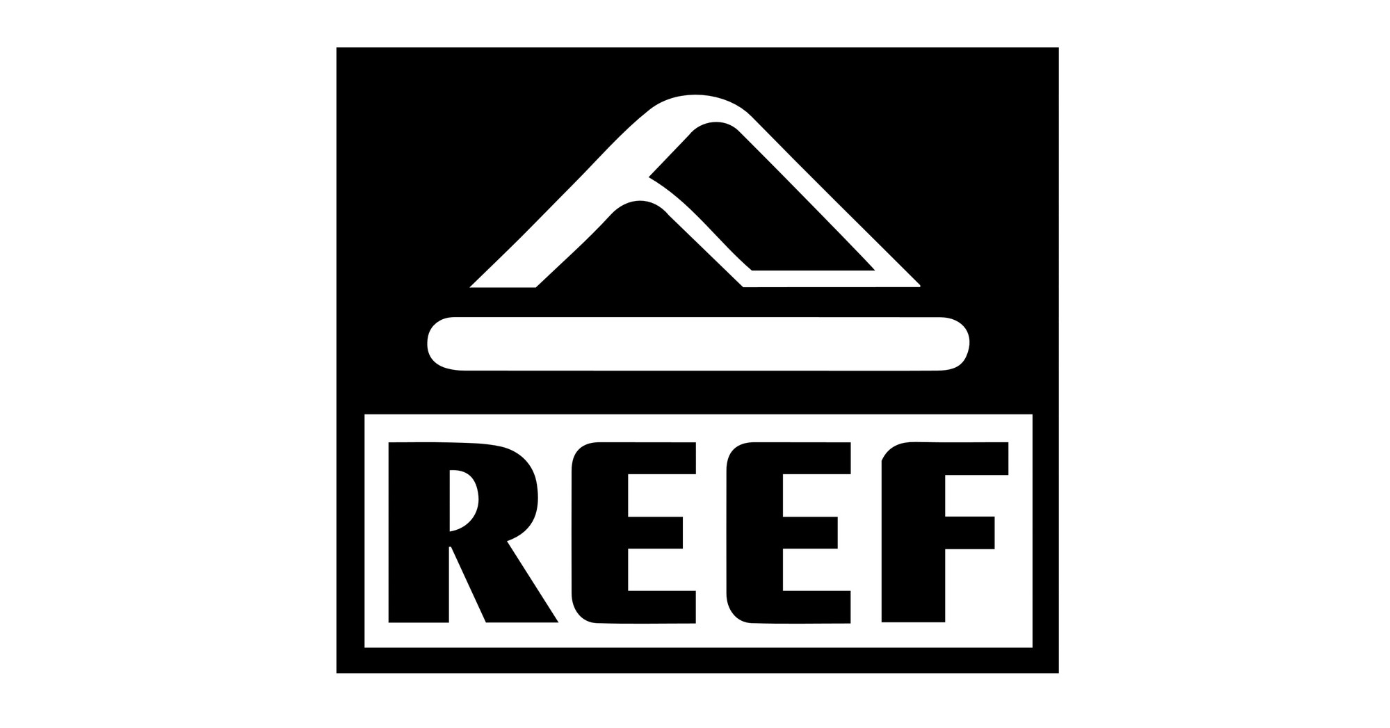 Hailee Steinfeld Launches SS17 REEF® Escape Sandal Collection