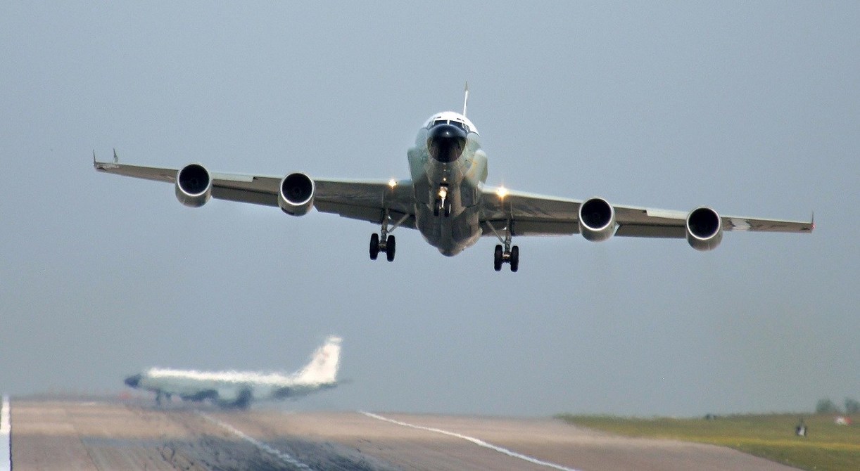 U.S. Air Force selects CH2M to design runway repairs at Offutt Air ...