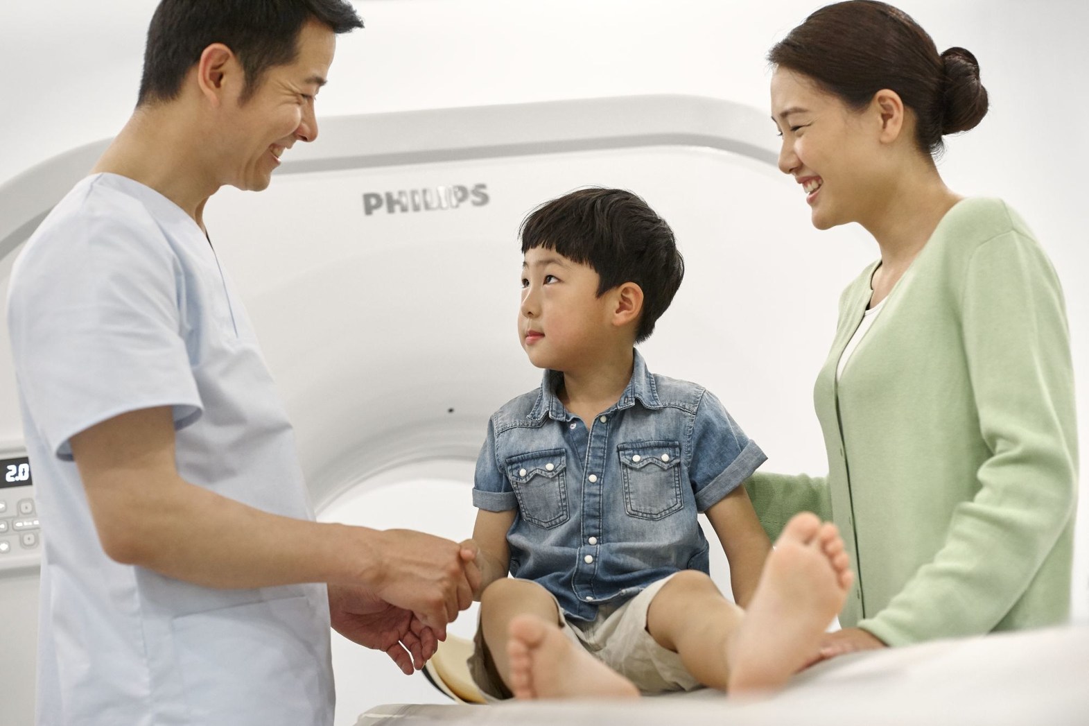 Philips Unveils Access CT at 2017 European Congress of Radiology to ...