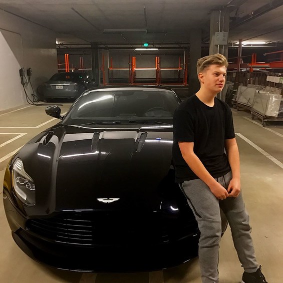 Justin Roberts, Next Social Media Sensation, Hits Over 2 Million Views ...