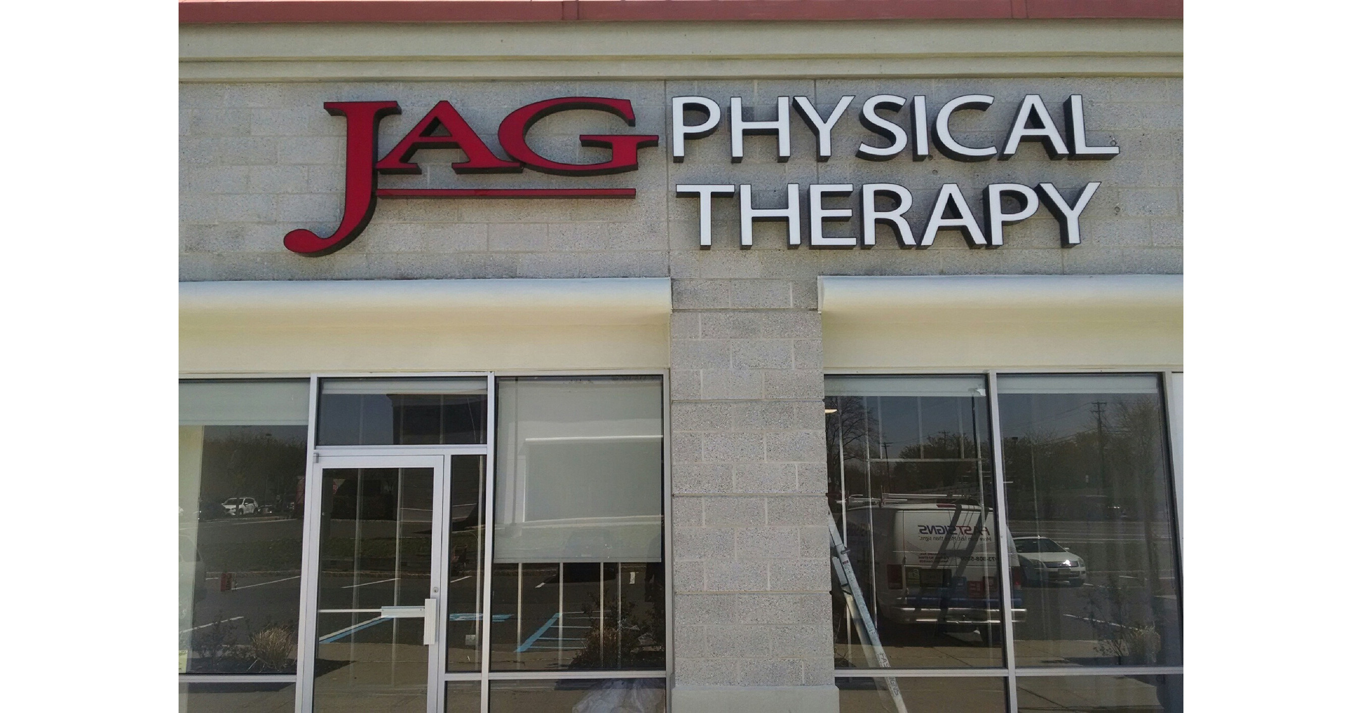 On Premise Signs and Graphics Help Visitors Find and Identify Facilities