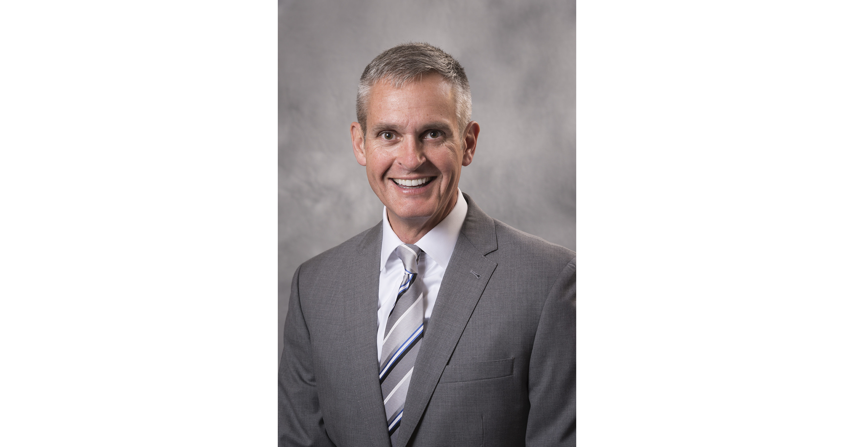 Smart & Final Names Derek Jones As President Of Its Cash & Carry Banner ...