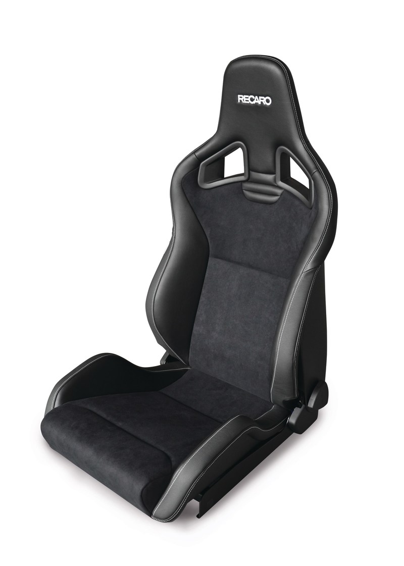 RECARO Automotive Seating makes Chinese market debut at Auto Shanghai 2017