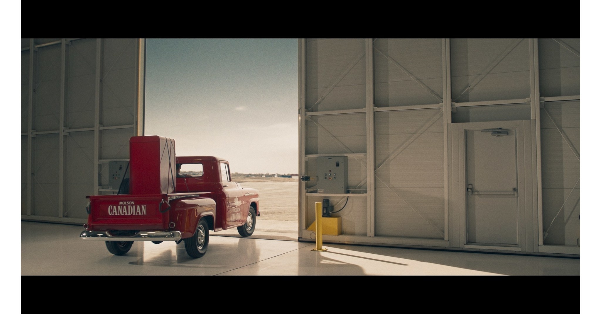 Molson Canadian launches #ATasteOfWhoWeAre to celebrate Canada's 150th ...