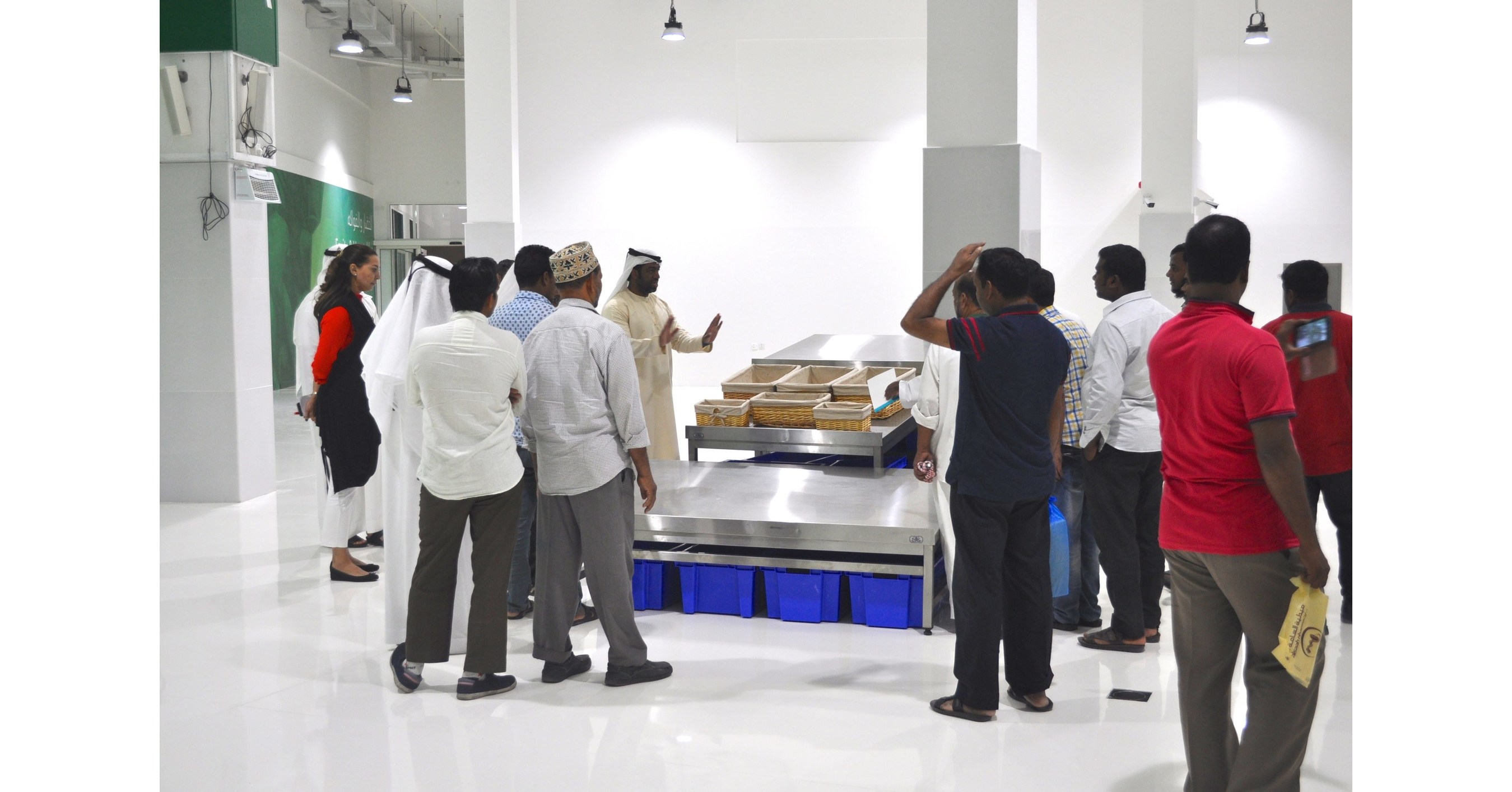 Traders at Deira Fish Market Move to New State-of-the-art Facility at ...