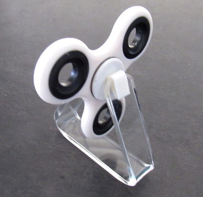 newPCgadgets Introduces the Spinner PAD, a Hands-Free Stand for the ...