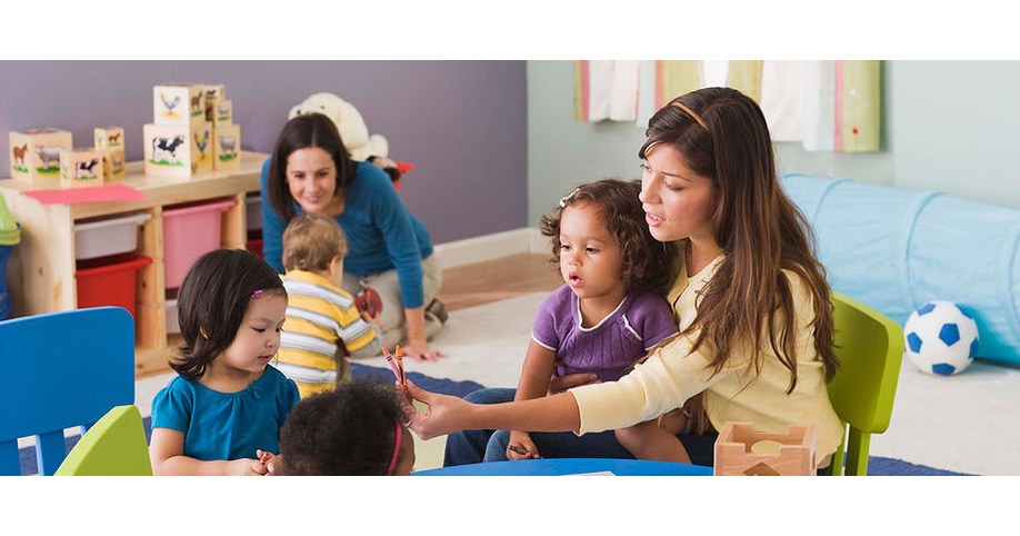 President Rebecca Dean of Tiny Tots Therapy Recognized with Visionary Award