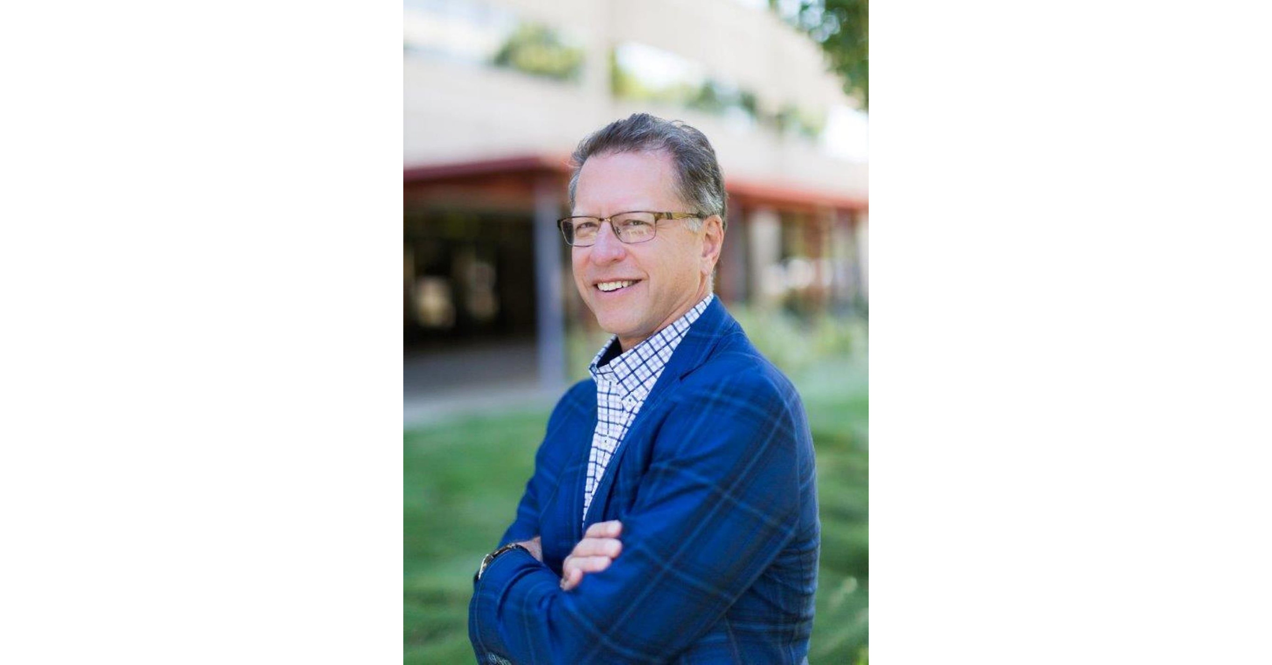 Farmers Insurance® Chief Marketing Officer, Mike Linton, Receives ...