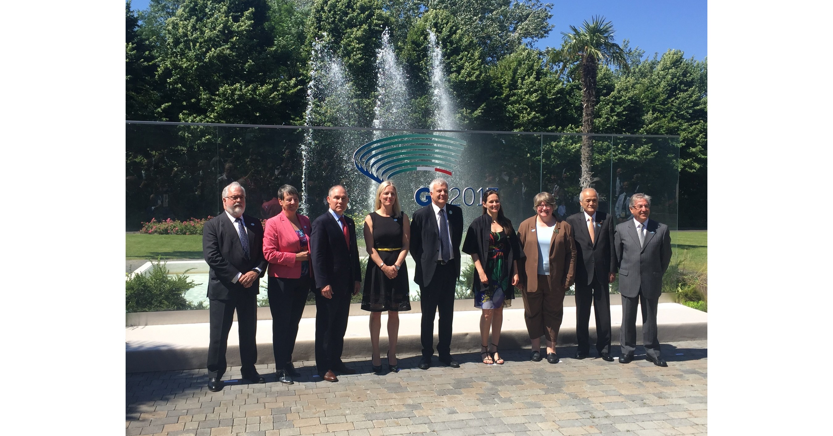 Minister of Environment and Climate Change, Catherine McKenna, meets ...