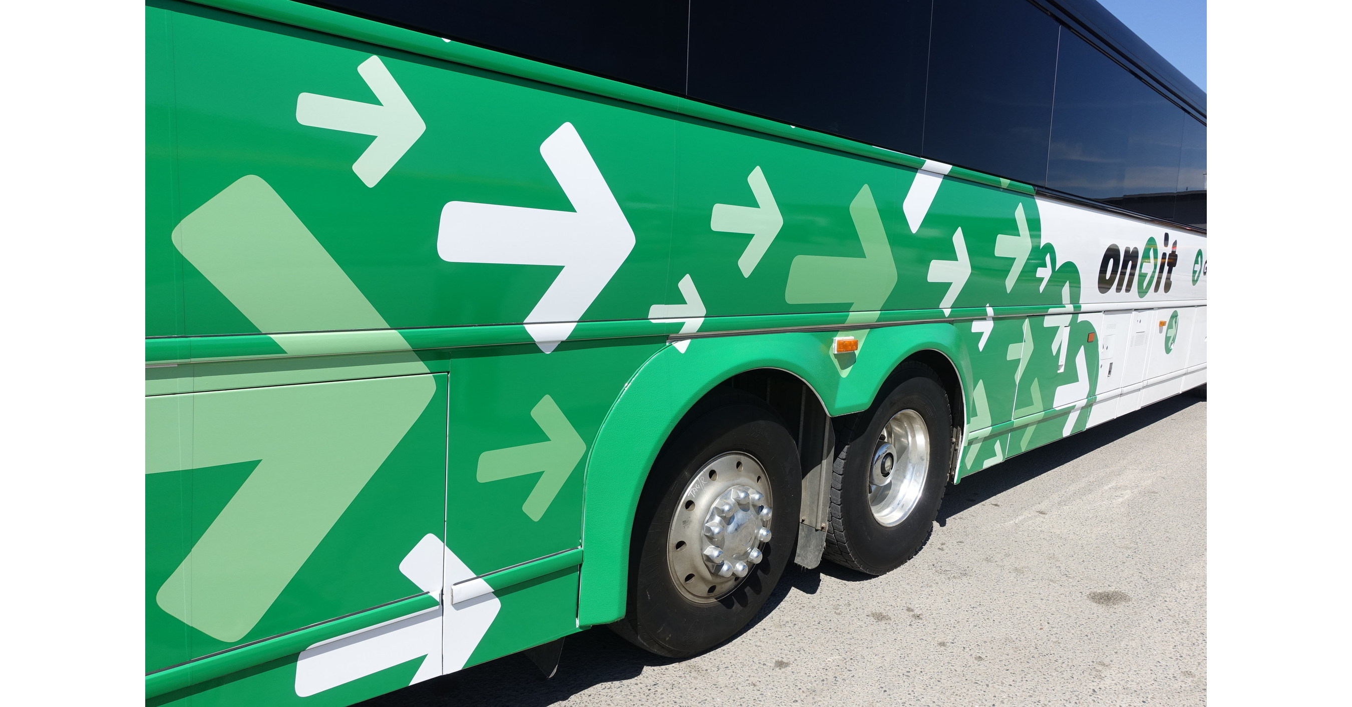 New On-It Canada 150 Calgary/Banff Regional Bus Service launches this ...