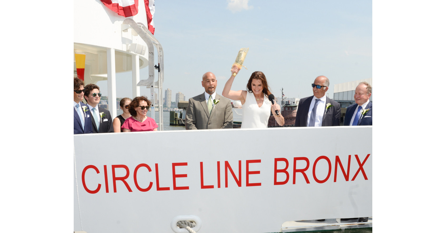 New York's Iconic Circle Line Sightseeing Cruises Receives And Operates ...