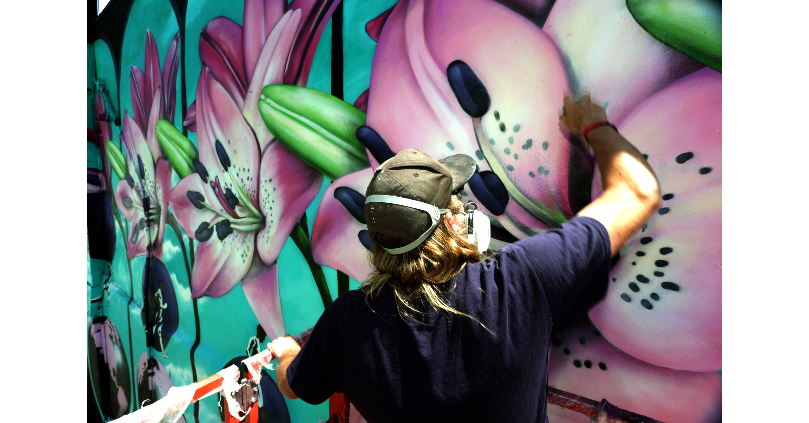 Sonnet Insurance spreads optimism at Montreal's Mural Festival with ...