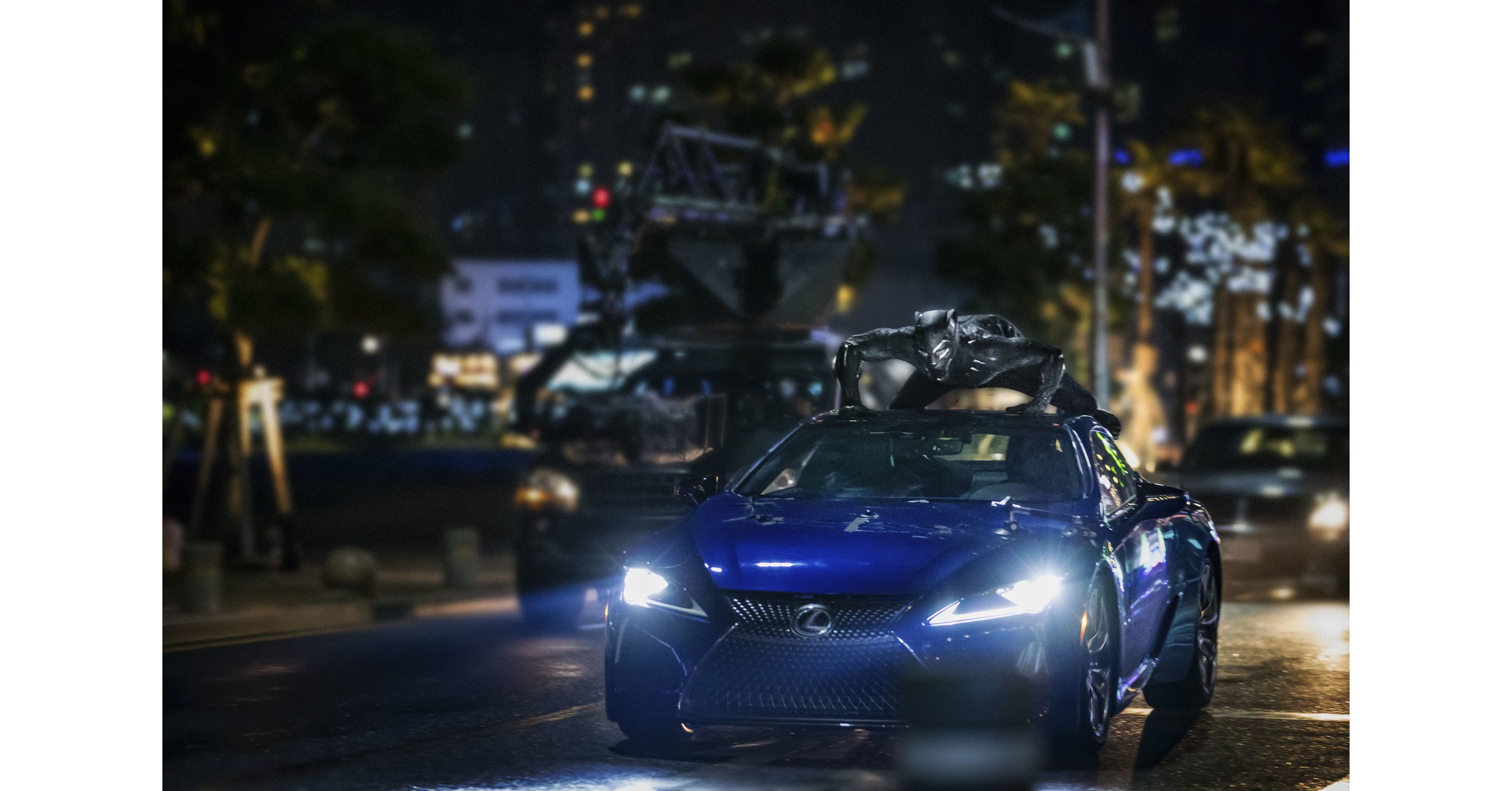 El Lexus LC 500 entra en escena en la película "Black Panther" de ...