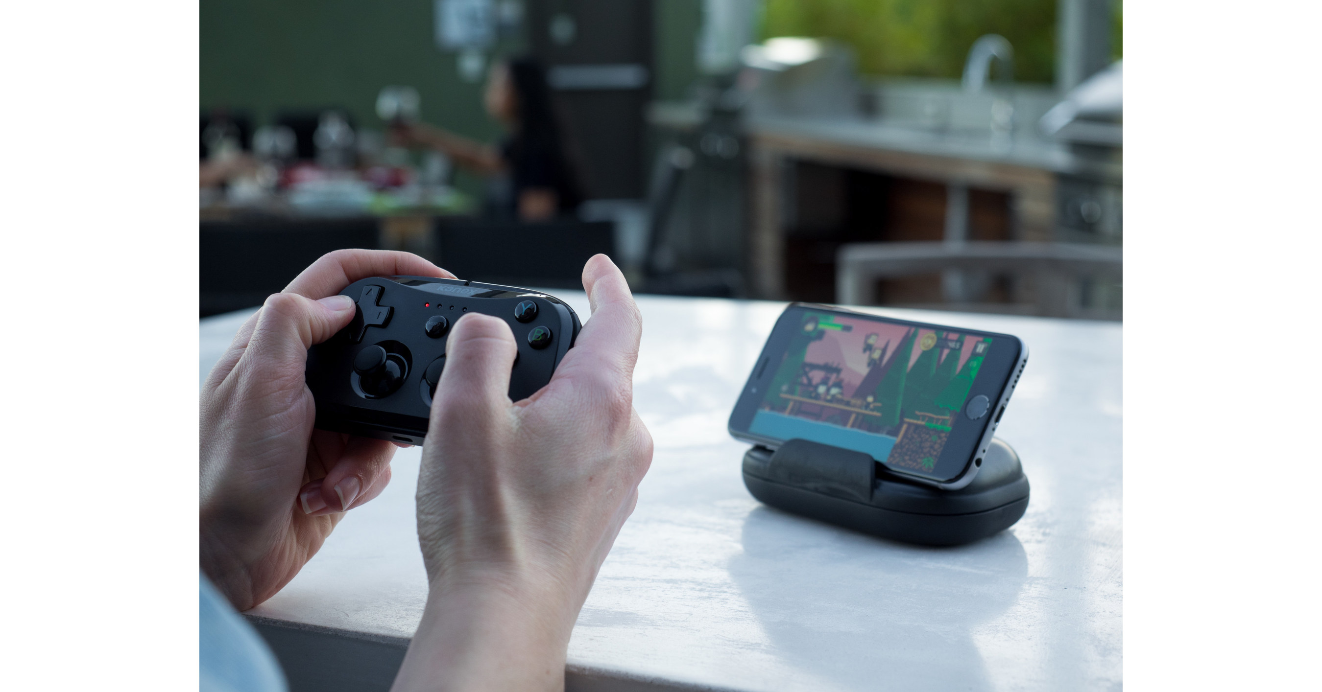 Kanex's GoPlay Sidekick Brings Console-Style Gaming to iPhone, iPad and ...