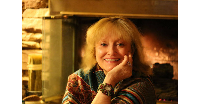 Author Debra Shiveley Welch's 'Circle of Time' Wins Gold Global eBook Award