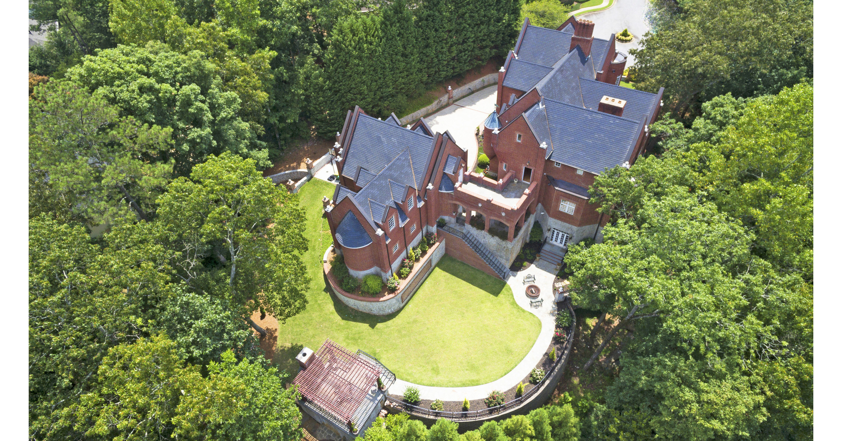 Unique Mansion in Money Magazine's "Best Place to Live in Georgia ...