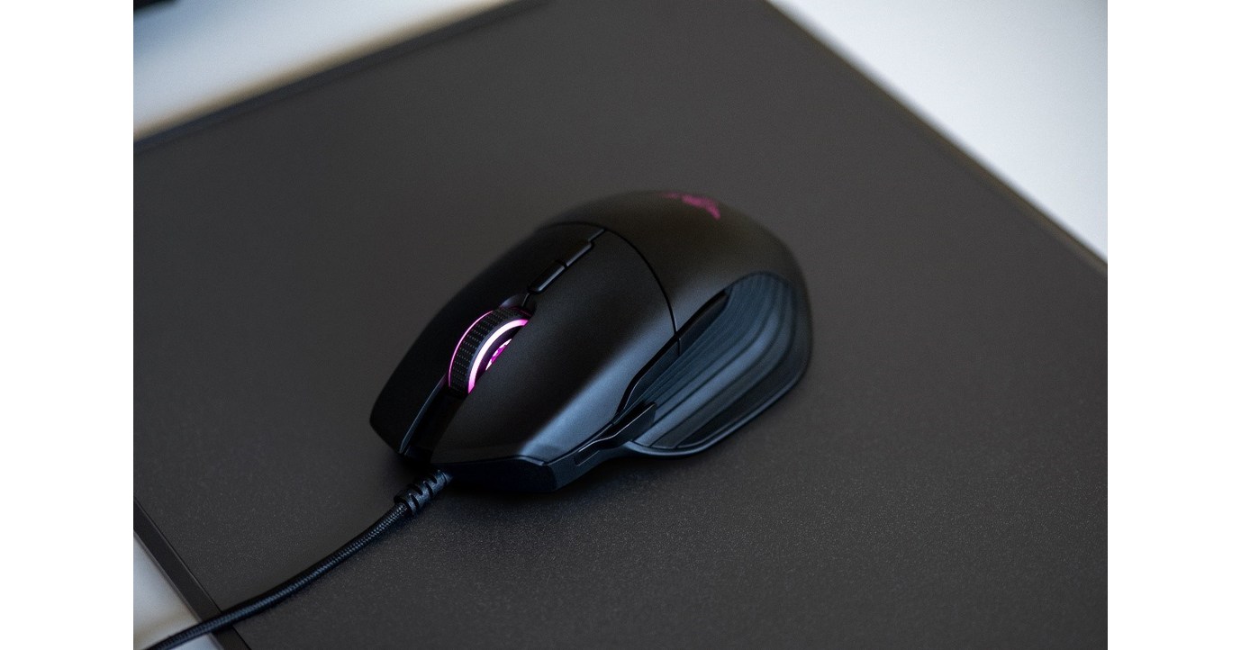 Razer Takes Aim At FPS Market With Customizable Basilisk Mouse