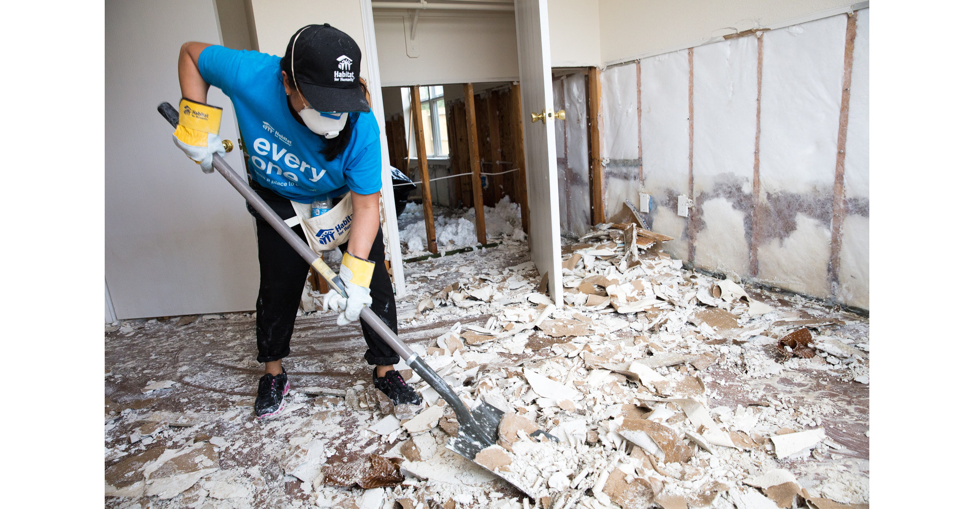 PHOTOS/VIDEO: Habitat for Humanity begins Harvey clean-up