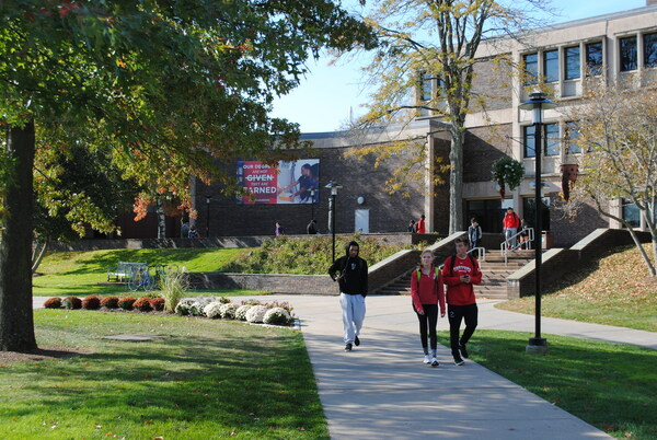 EC Partners With Top 200 US University