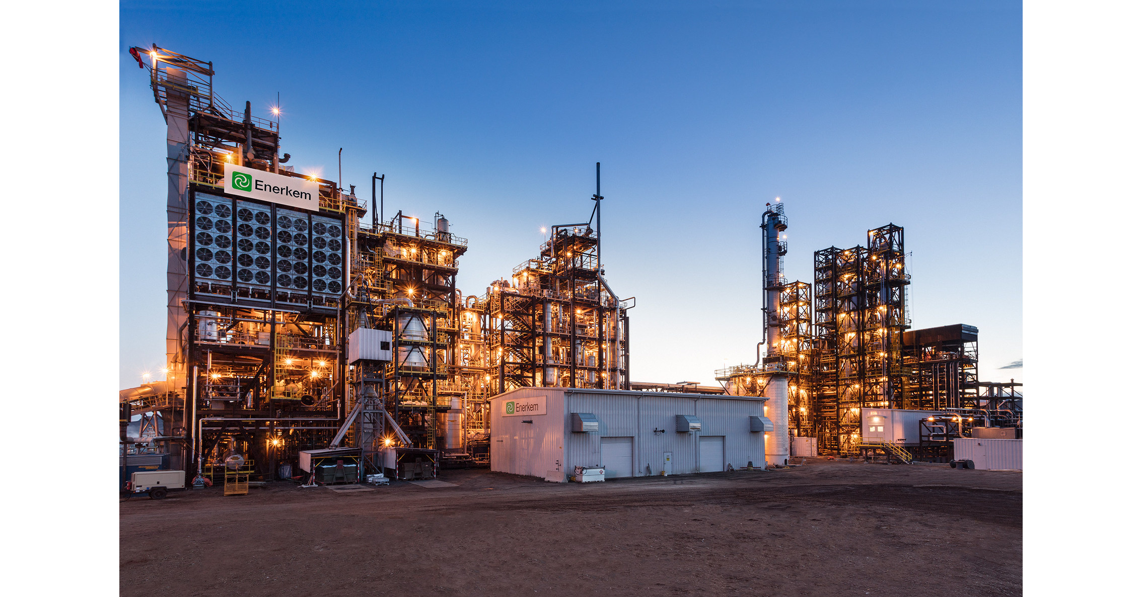 Enerkem begins commercial production of cellulosic ethanol from garbage ...