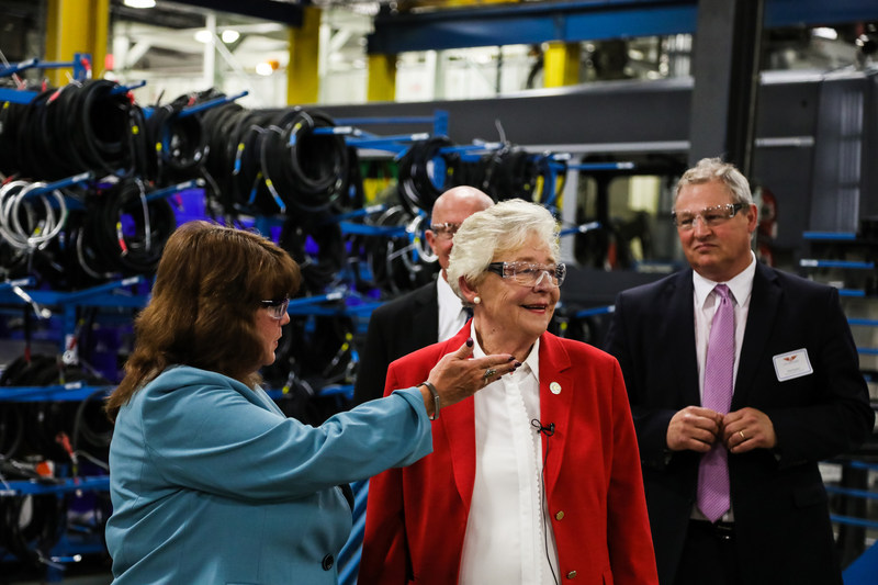 New Flyer of America Breaks Ground, Announces Vehicle Innovation Center ...