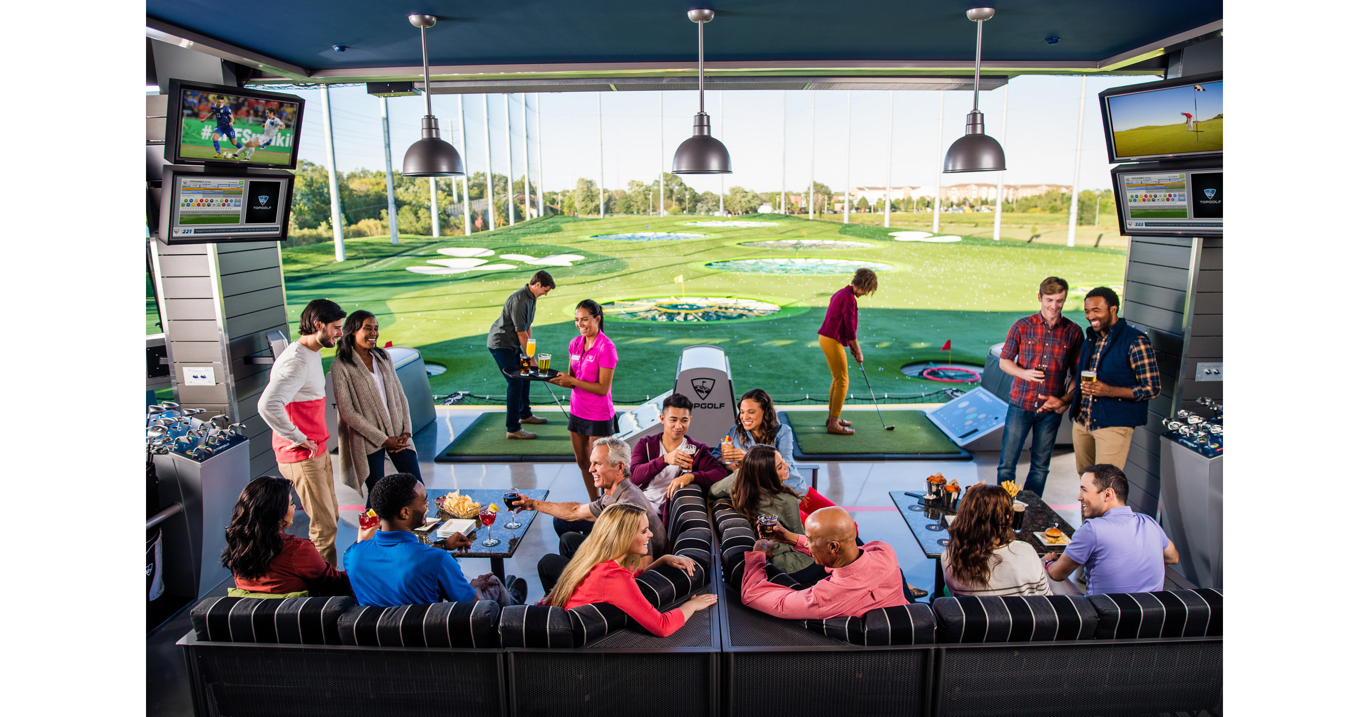 300 Jobs Now Available at Topgolf Tucson